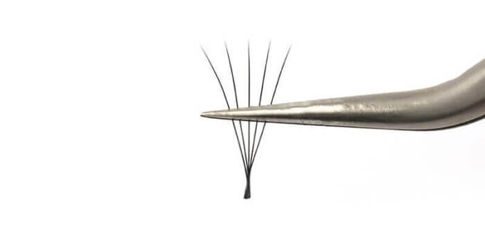 Strip Vs. Individual Eyelashes: Things You Need To Know - Ohlalaltd ...