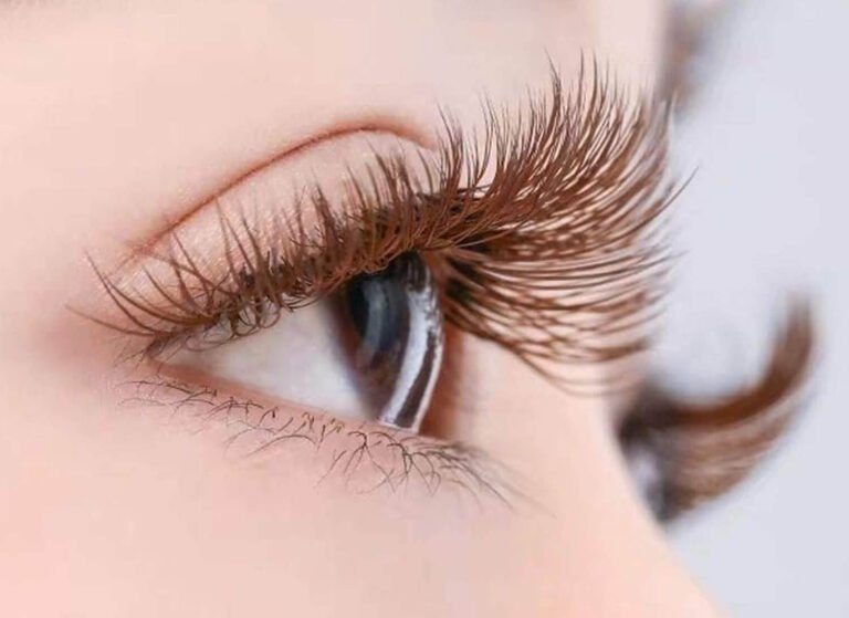 What Are The Different Types of False Eyelashes: A Quick Guide ...